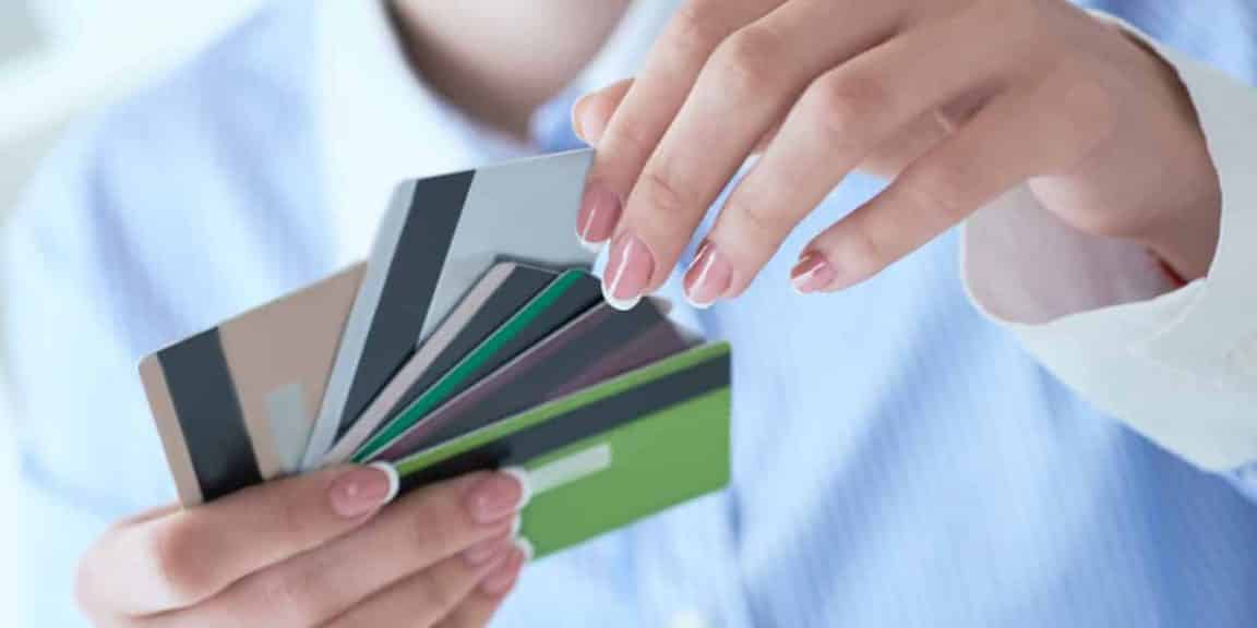 Como funciona cartão múltiplo? Vantagens e desvantagens